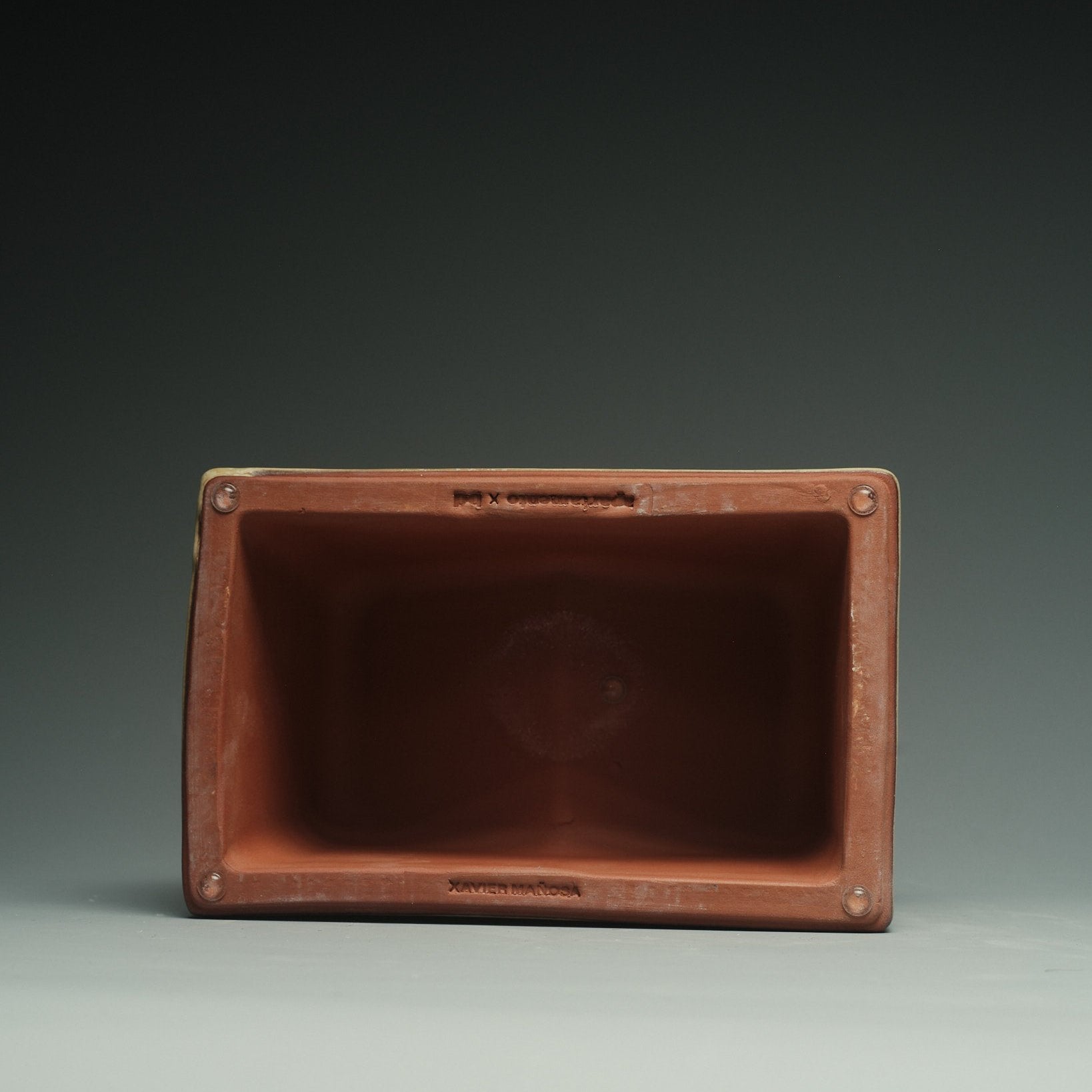 Apartamento Ceramic Book Holder – Wms&Co.