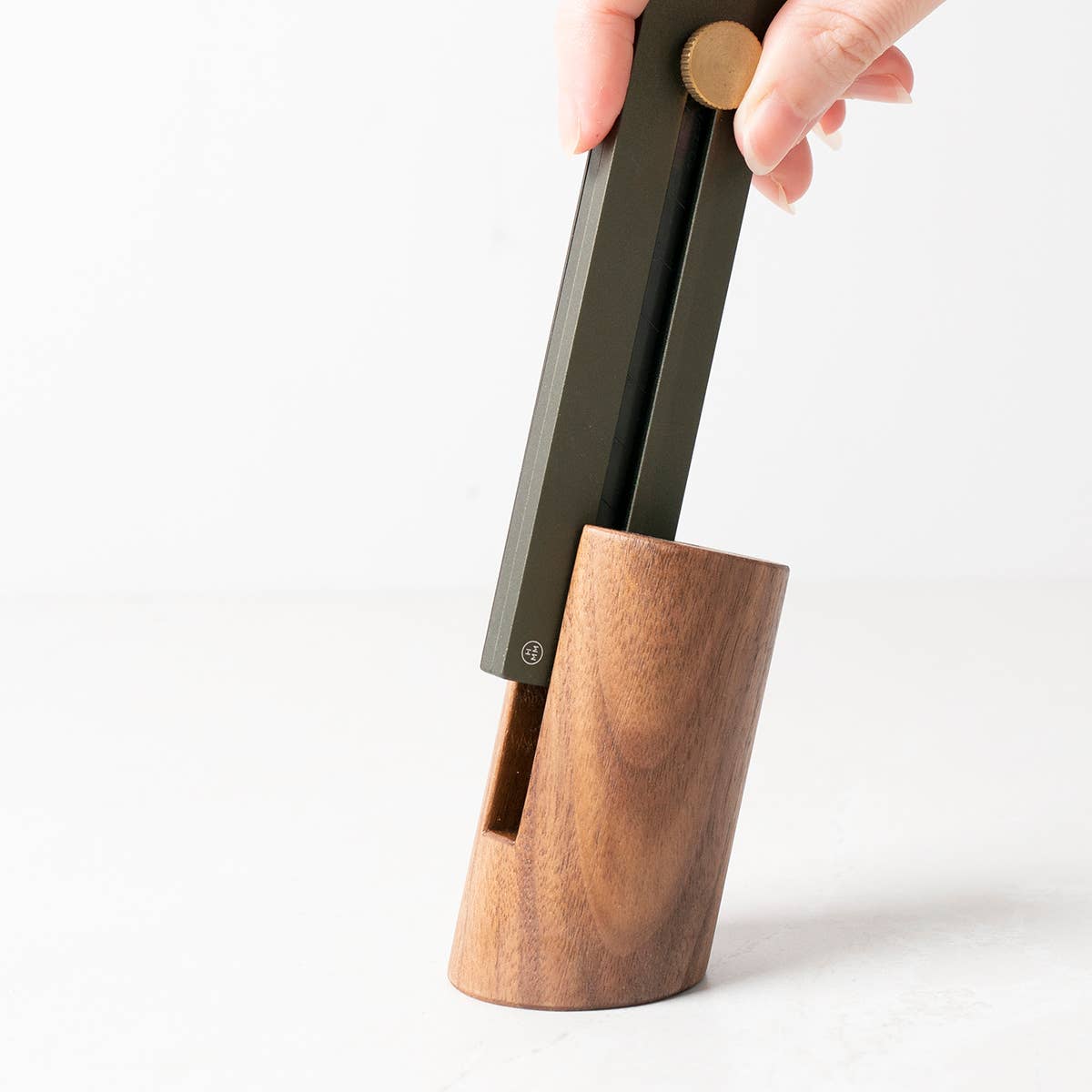 Walnut Utility Knife Stand (Stand only) – Wms&Co.