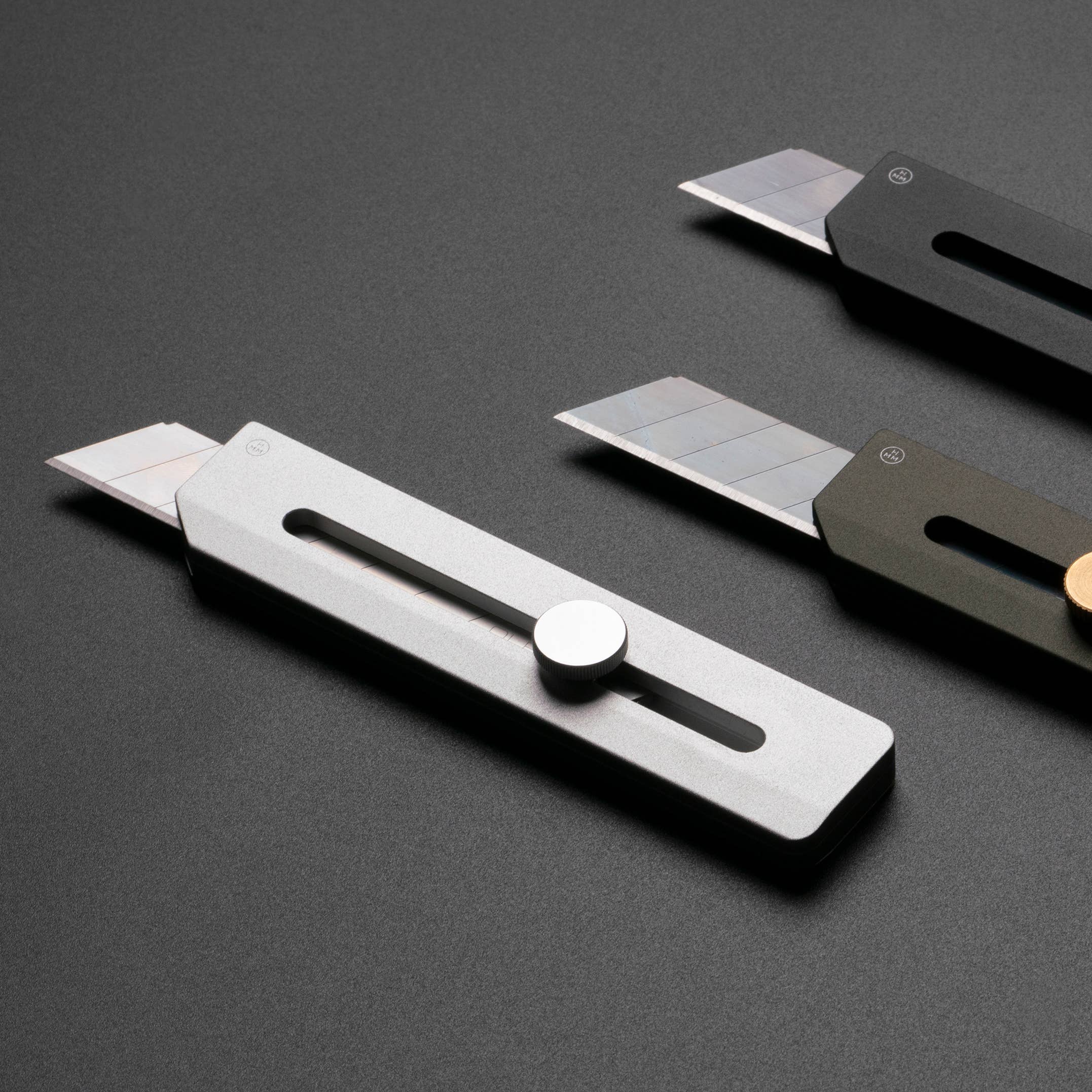 HMM Utility Knife - Black minimalist utility knife – Wms&Co.