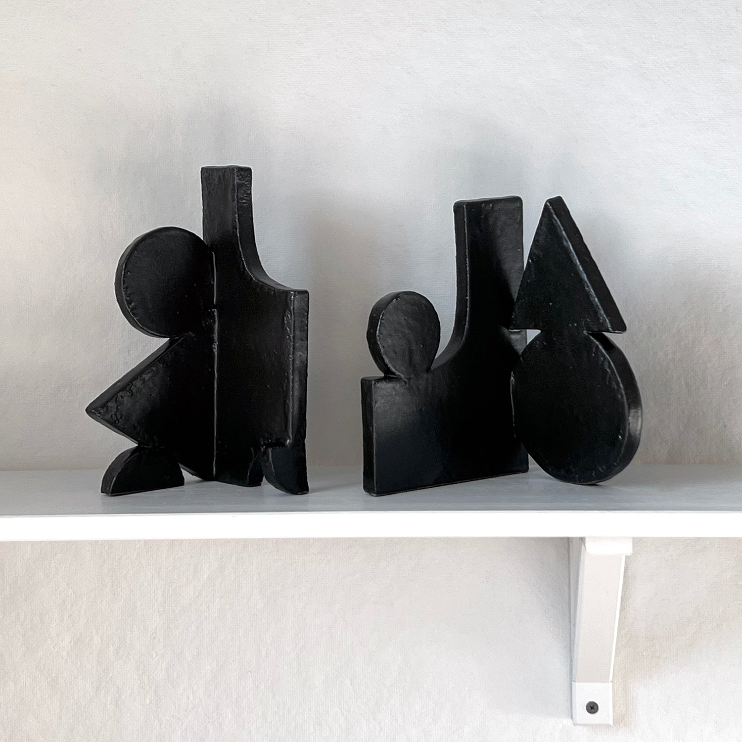 Morgan Peck Ceramic Bookend Pair - Black G – Wms&Co.
